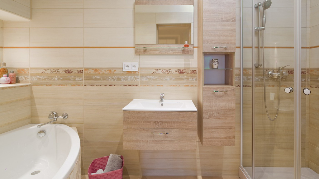 Obklady do koupelny RAKO Charme | GRES