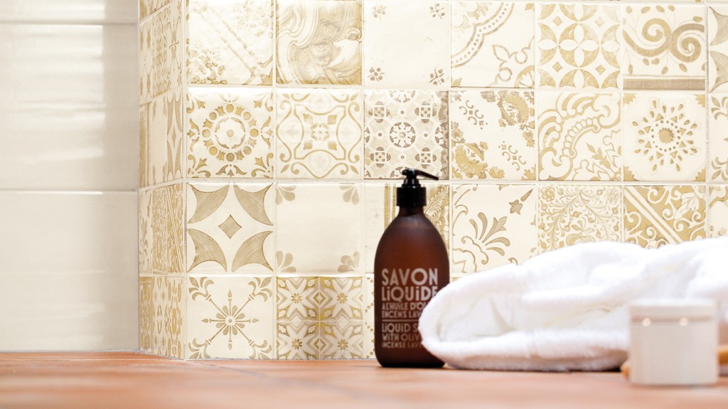 Retro obklady do koupelny RAKO Majolika 20x60 cm | GRES